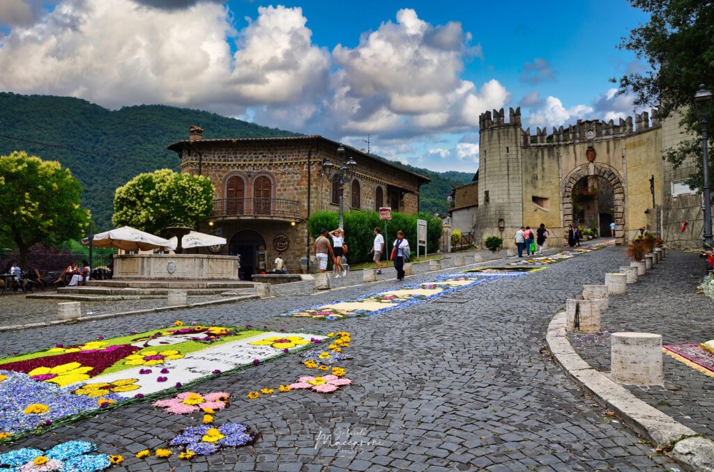 Infiorata di Genazzano: petali e turismo sostenibile